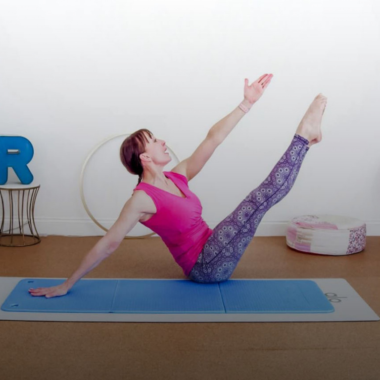 Pilates Extraordinaire - Rachel Lawrence - Youtube's Girl on the Mat