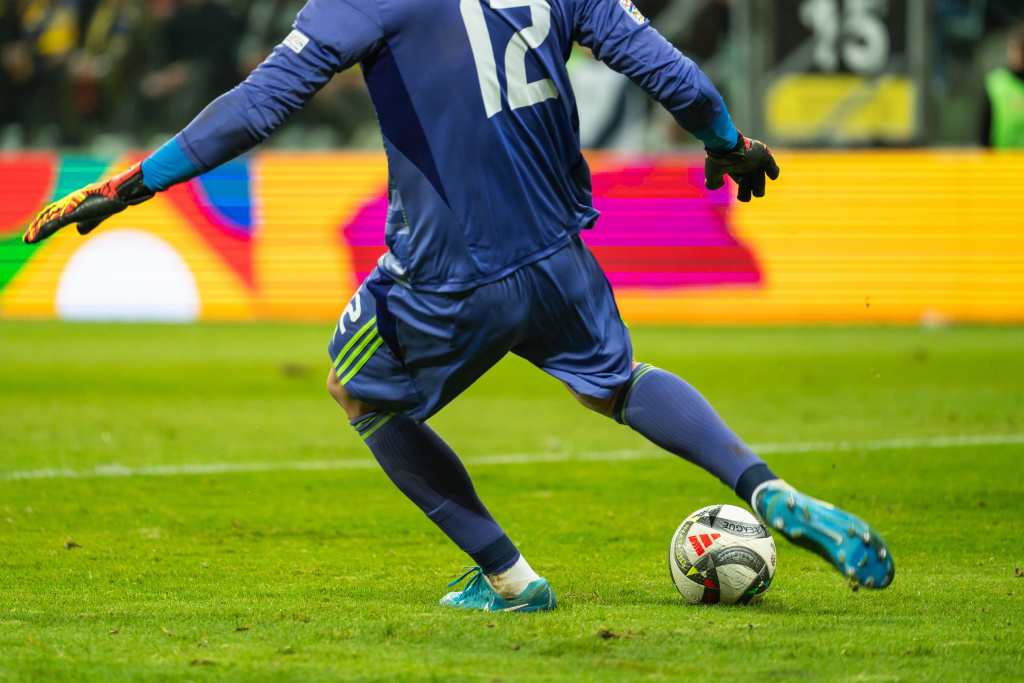 Nutrition strategies for optimum football performance on matchday